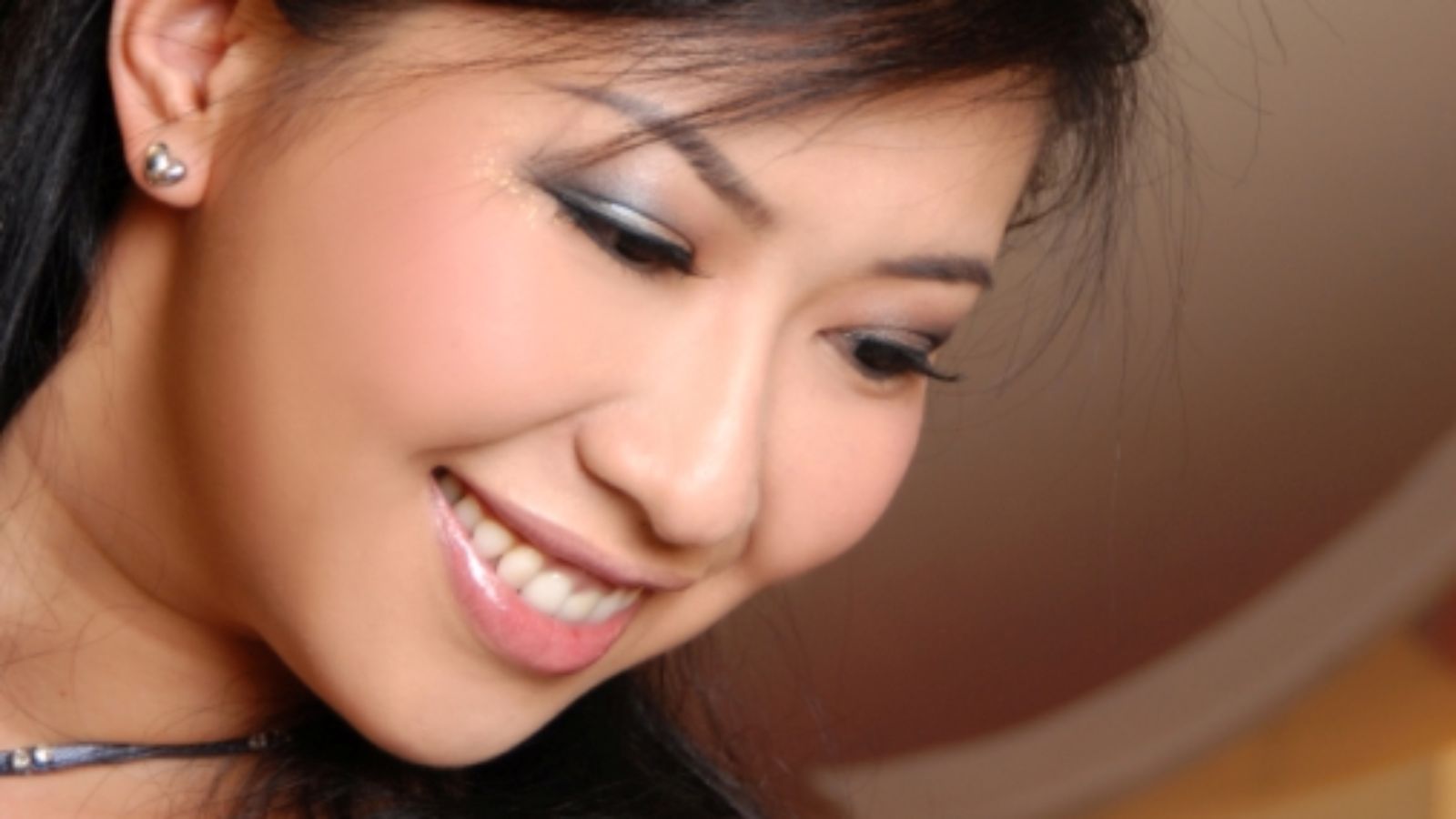 Chu-Fang Huang - Steinway & Sons